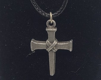 Men's Stylized Cross Necklace - Etsy