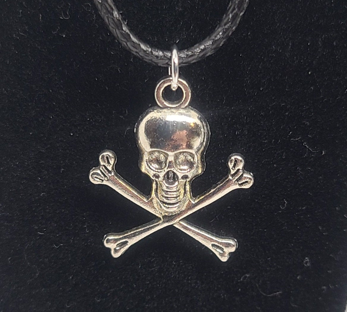 Skull and Crossbones Necklace - Etsy