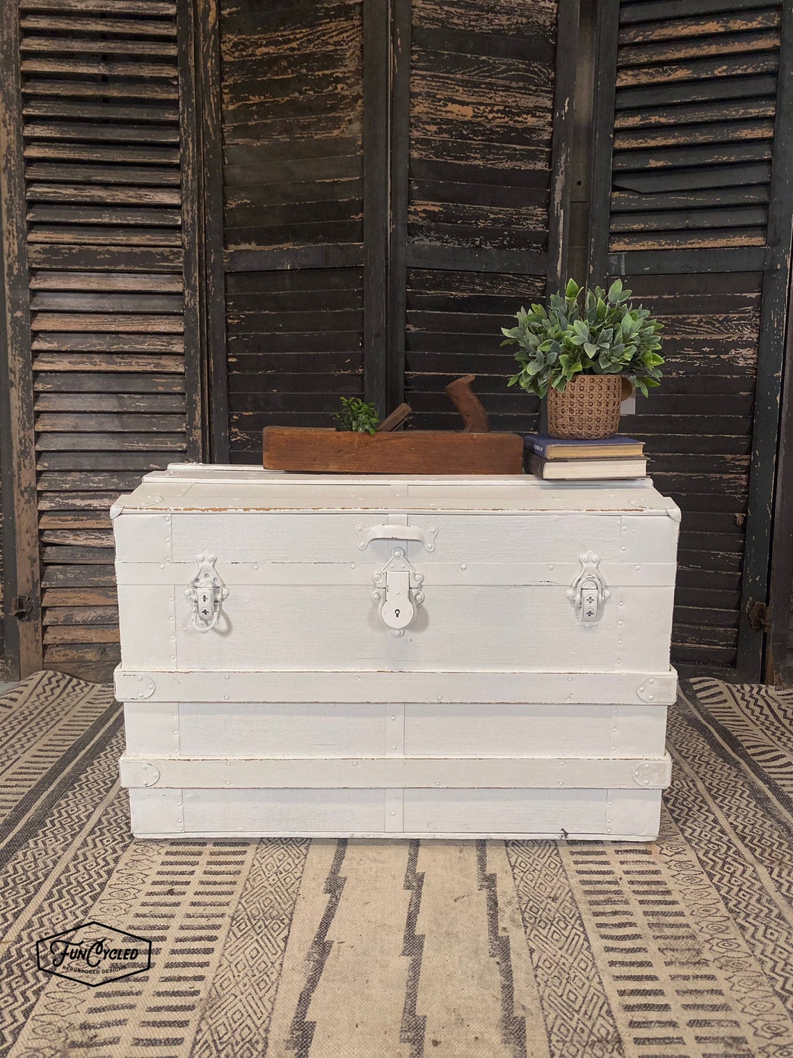 Vintage White Trunk - Etsy