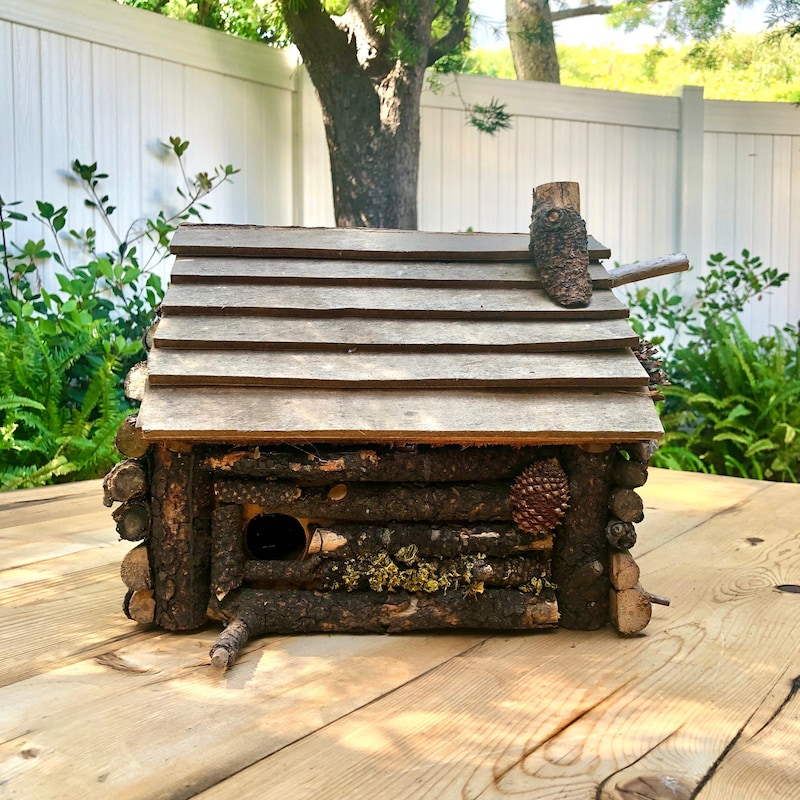 Log Cabin Birdhouse - Etsy