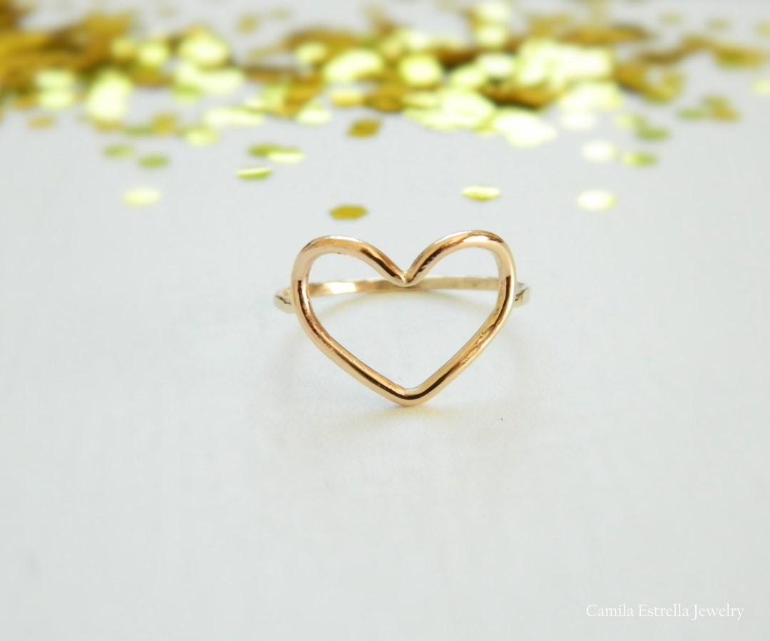 Dainty 14K Gold Heart Ring - Delicate Handmade Jewelry - Etsy