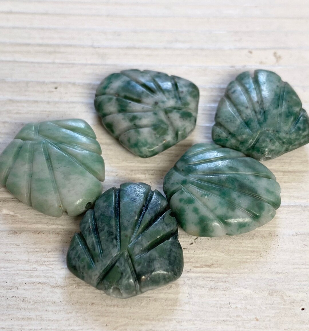 Jade Ching Hai Perlen, Blätter oder Muscheln - Etsy Österreich