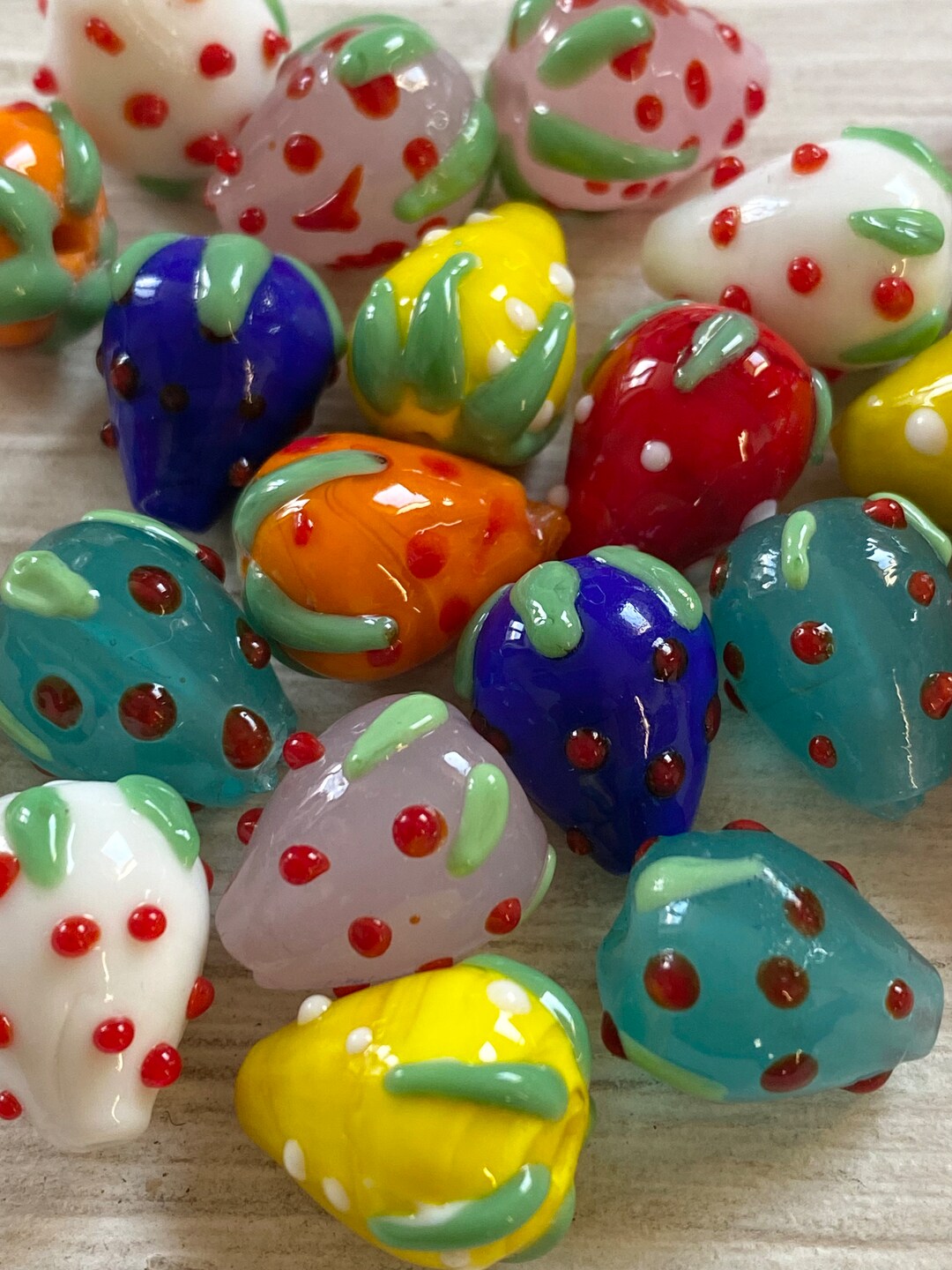 Large Glass Strawberry Beads - Etsy