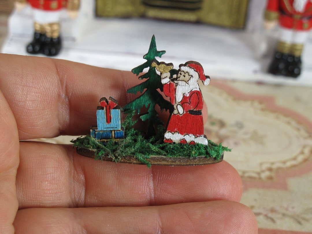 Miniature Christmas Scene Dollhouse. Christmas Decoration for ...