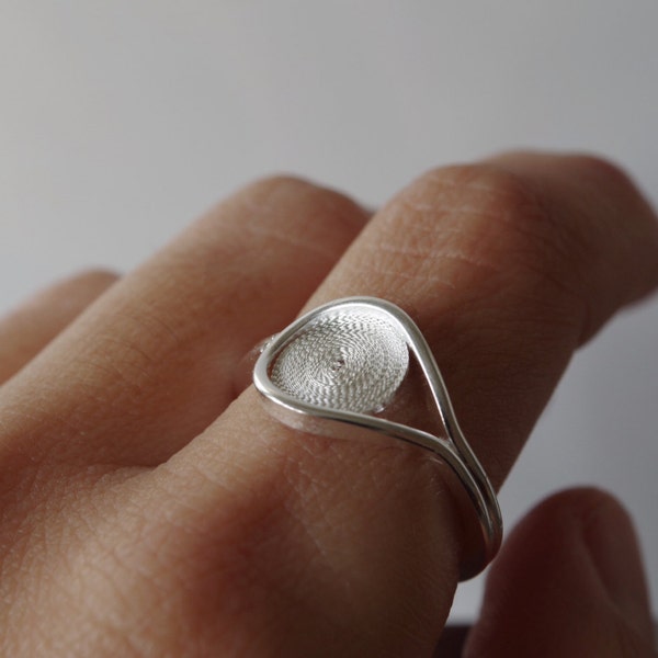 Minimalist Ring - Etsy