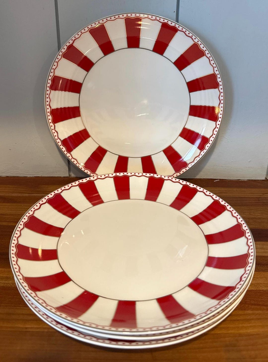 Grace Tea Ware Red and White Lunch Plates ( Set of Four) - Etsy