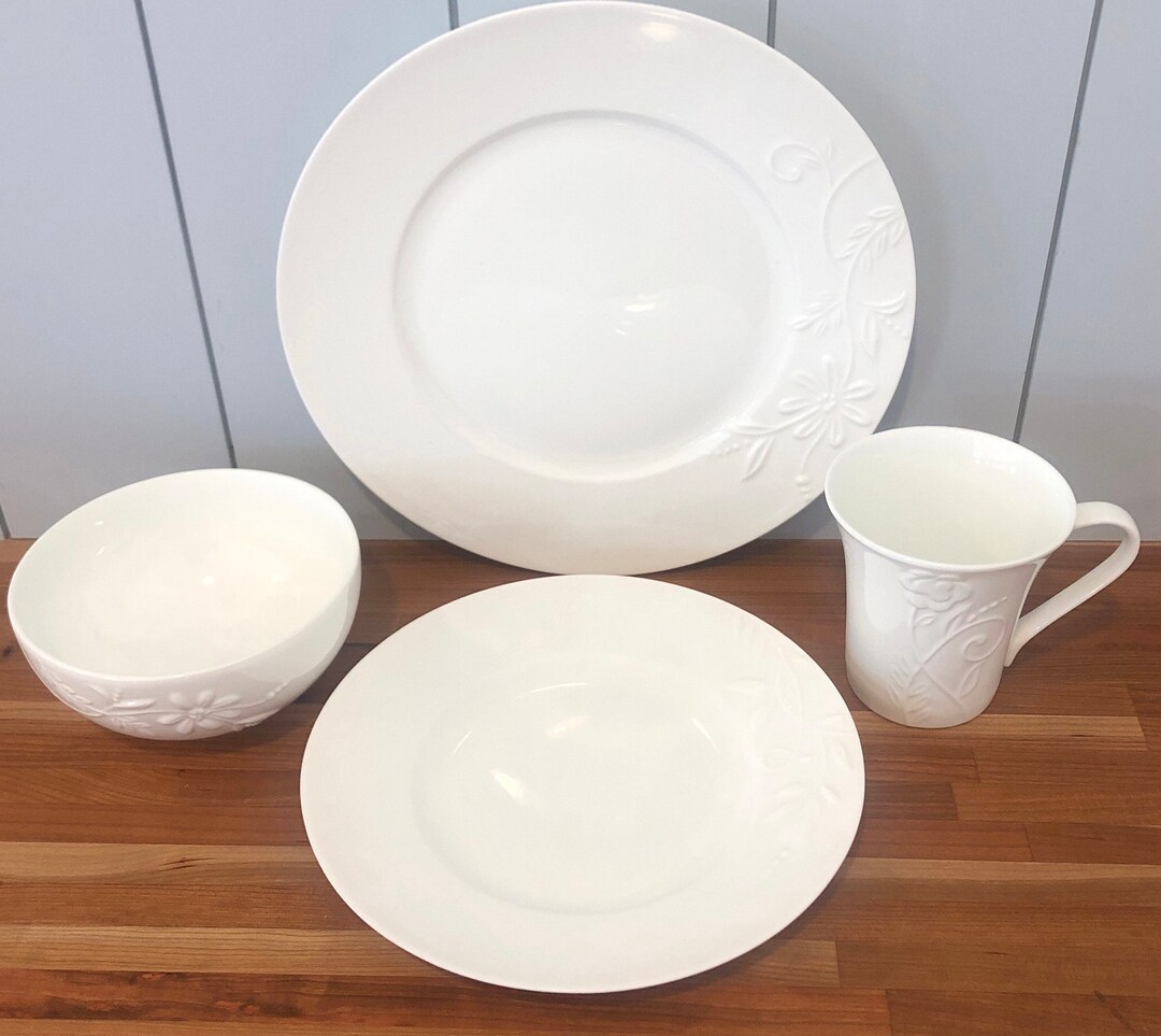 222 Fifth Romance Place Setting (4 Available) 1 Cup Missing - Etsy