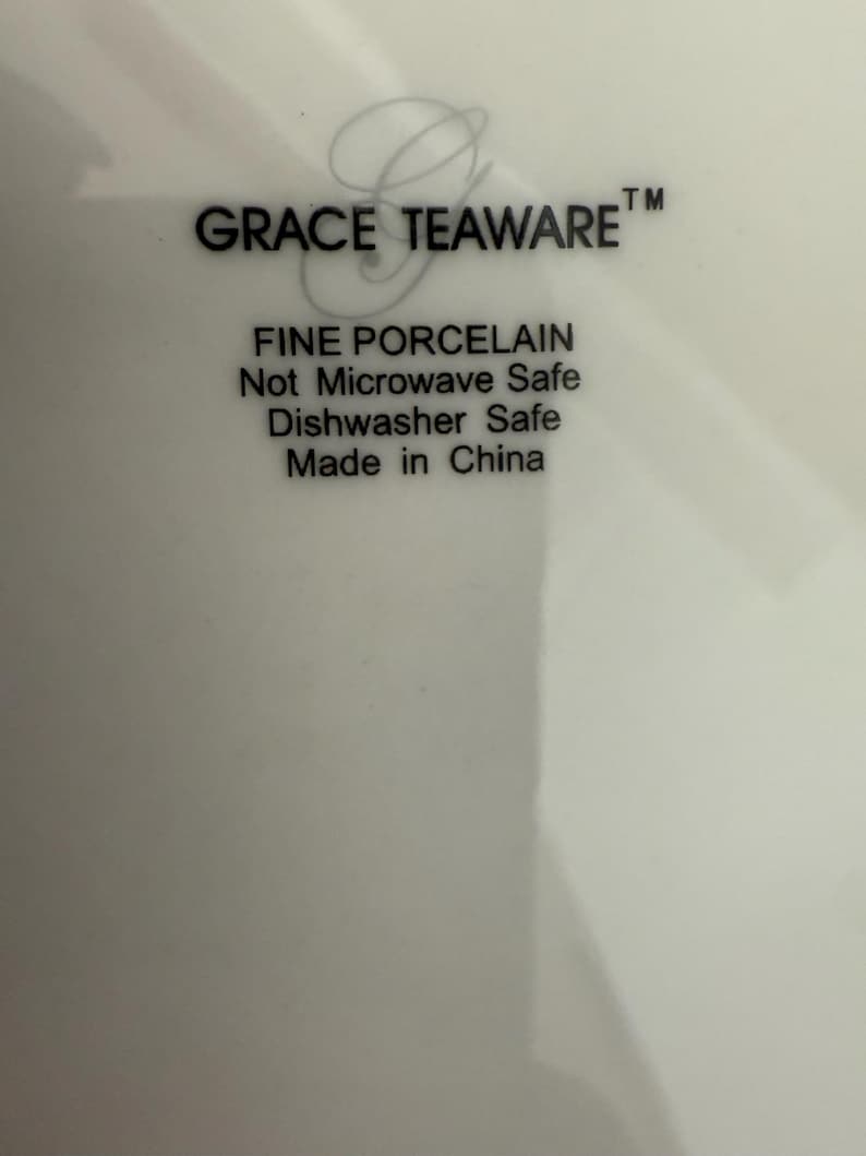 Grace Teaware Red and White Lunch Plates With Polka Dots ( Set of 4) 3 ...