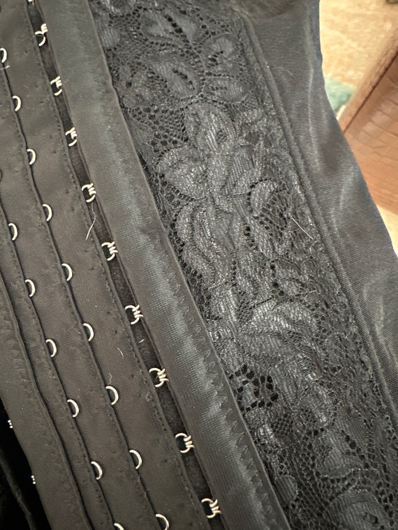 Vintage Black Lace Corset - Gem