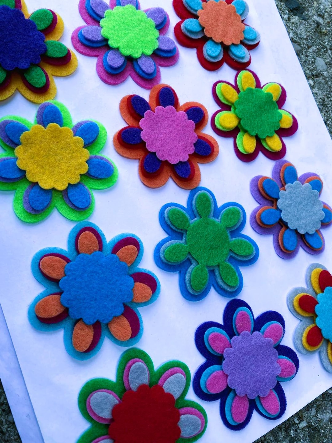 192 Die Cut Felt Flower Pieces, Modern Bright Colors 4 Layer Flowers 12 ...