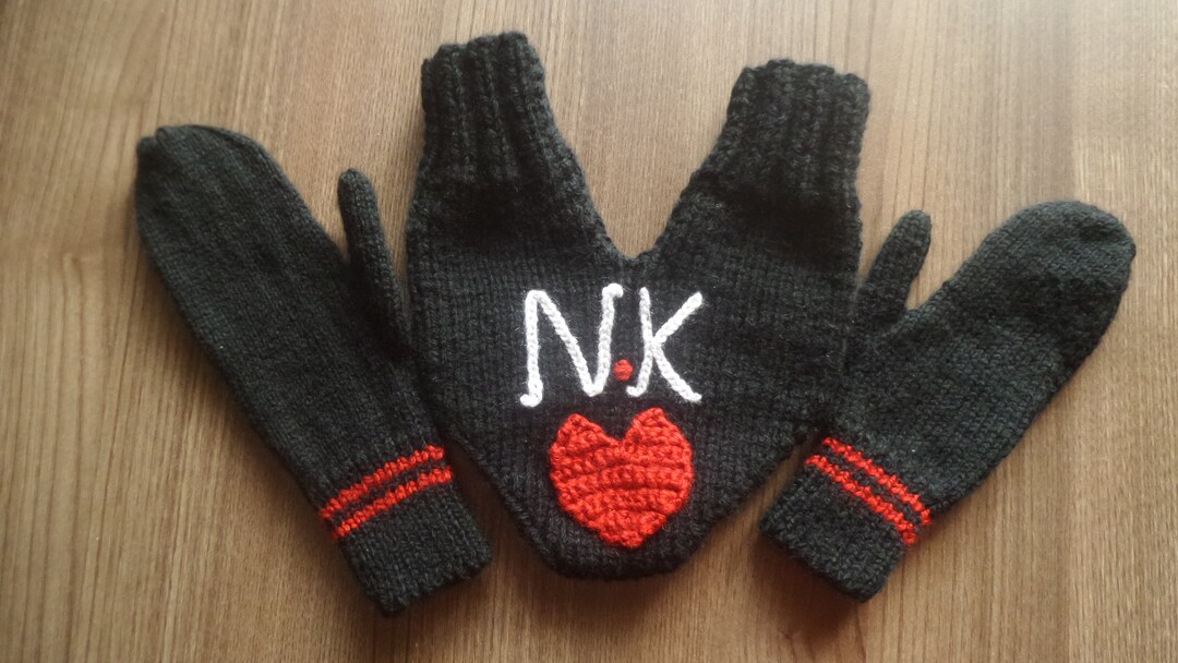 Couples Gloves Set With Initals, Hearted Lovers Gloves, Gift for ...