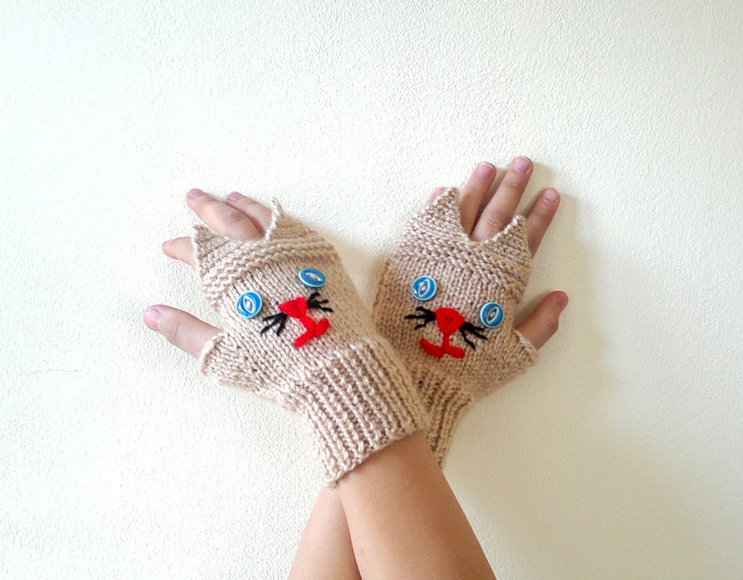 Knitted cat gloves cat mittens womens gloves in light brown | Etsy