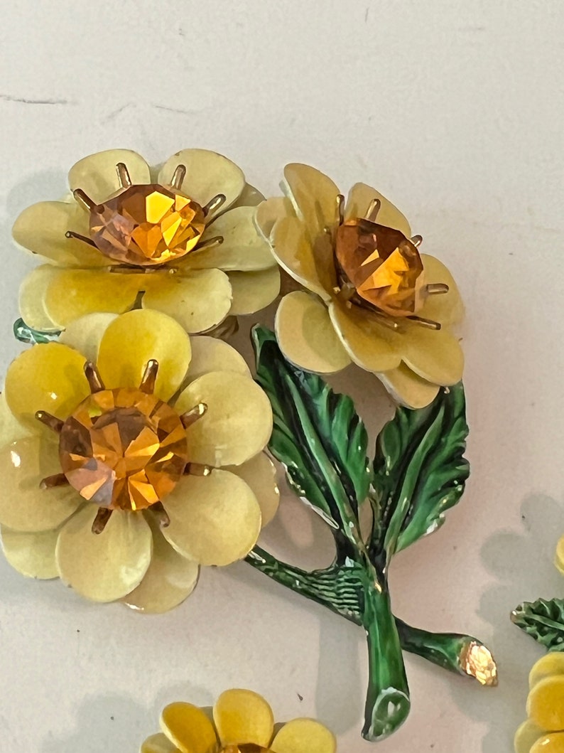 1960s Vintage ENAMELED FLOWER BROOCH & Earring Set Yellow and - Etsy