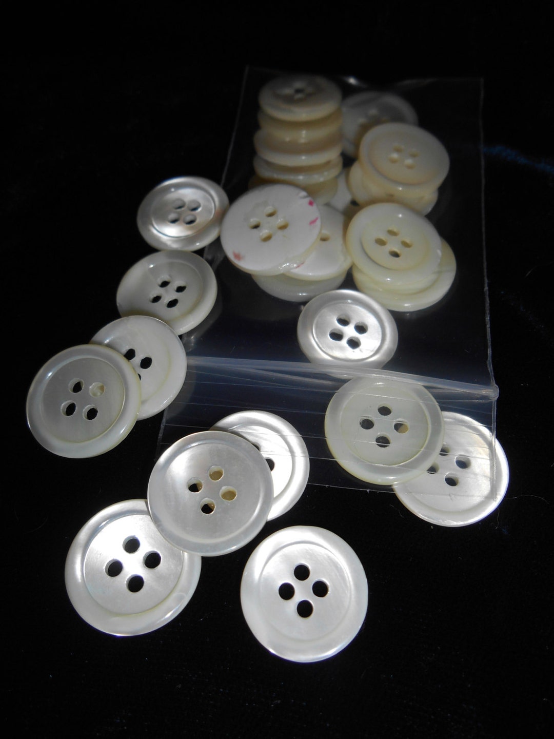 75 Vintage White Troca Shell Buttons, 3/4 Inch, 4-hole - Etsy