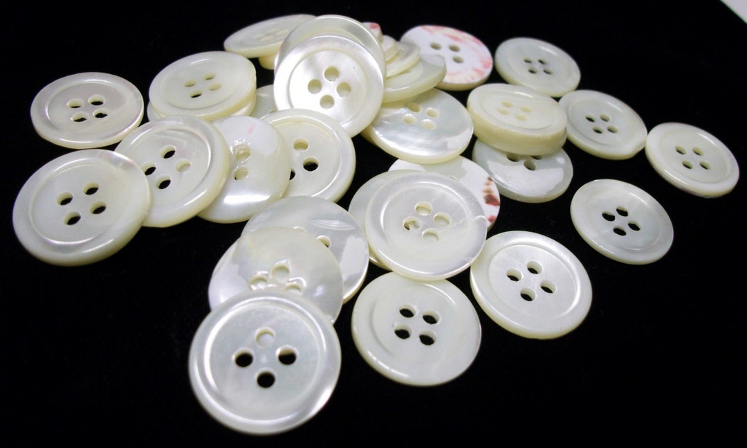 Gorgeous 75 Count Vintage Troca Shell 17.61mm 4-hole Buttons - Etsy