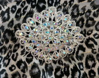 Magnetic brooch | Etsy