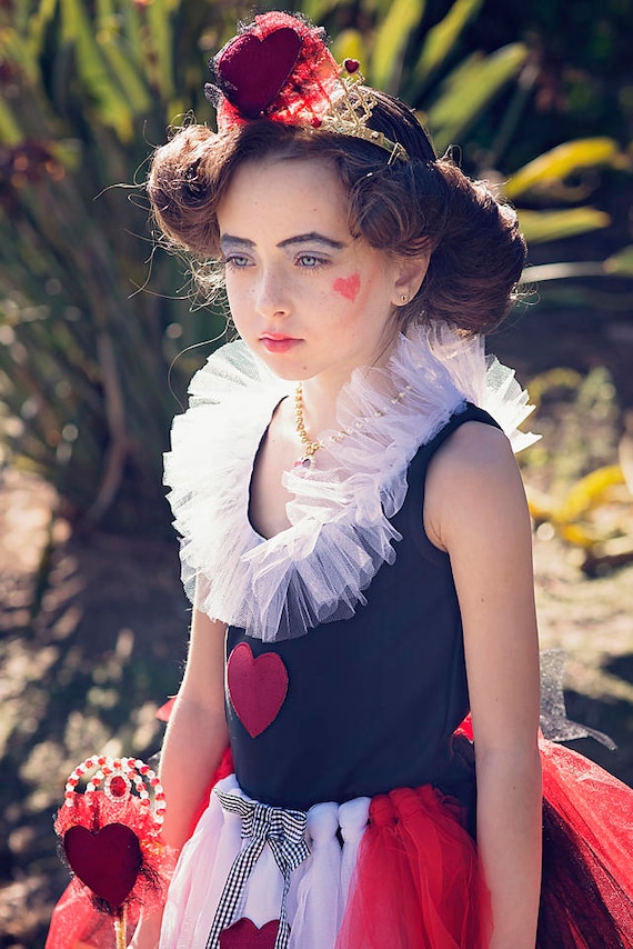 Alice In Wonderland Queen Of Hearts Costume