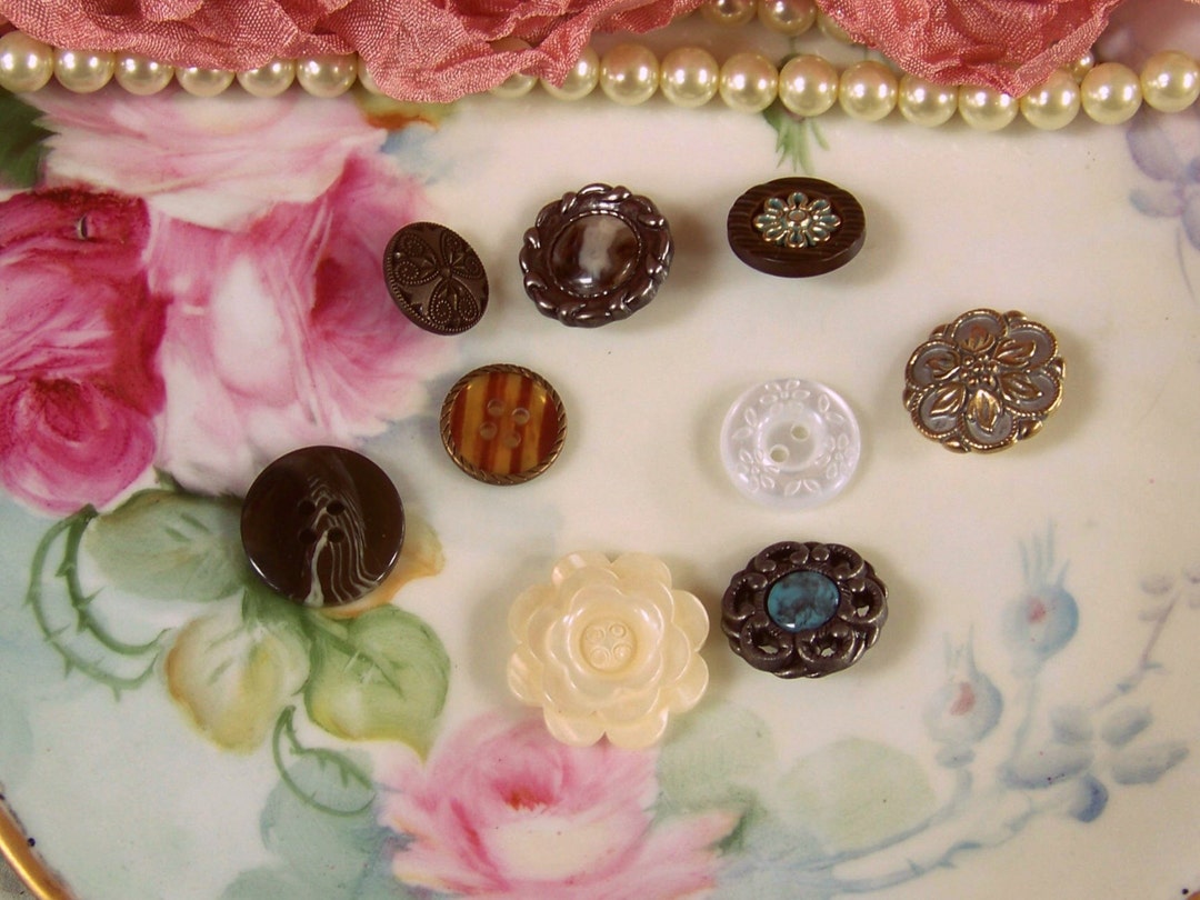 Scrapbook Button Assortment, Craft Buttons, Paper Craft Supplies ...