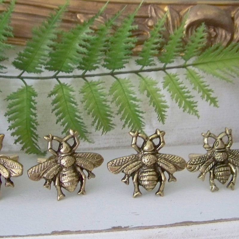 Bee Knob - Etsy