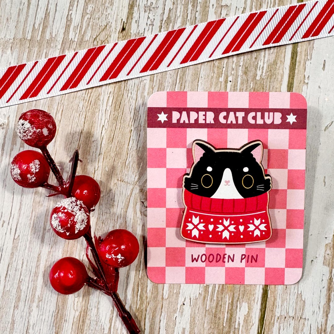 Festive Cat Wooden Badge – Cute Christmas Gift for Cat Lovers - Cats in ...