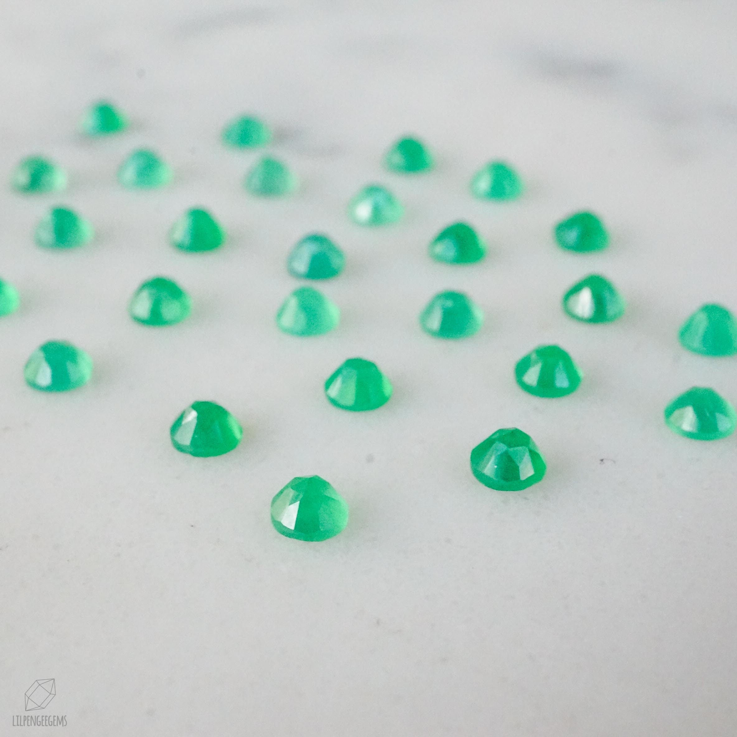 3mm Green Chalcedony Rose Cut Cabochons. Green Chalcedony Cab Green ...