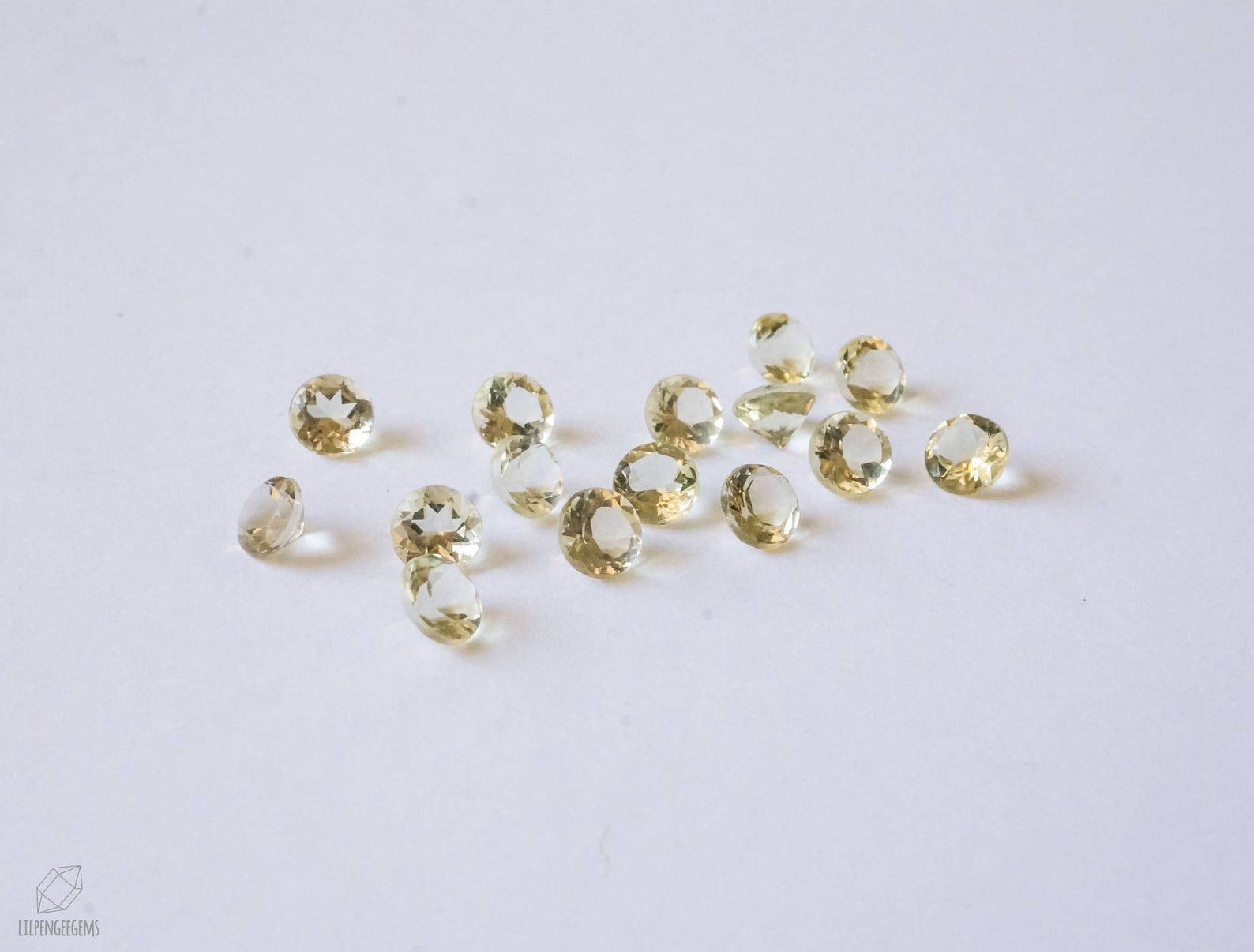 5mm Lemon Quartz Faceted Gemstone. Light Yellow Gem. Round Gem - Etsy