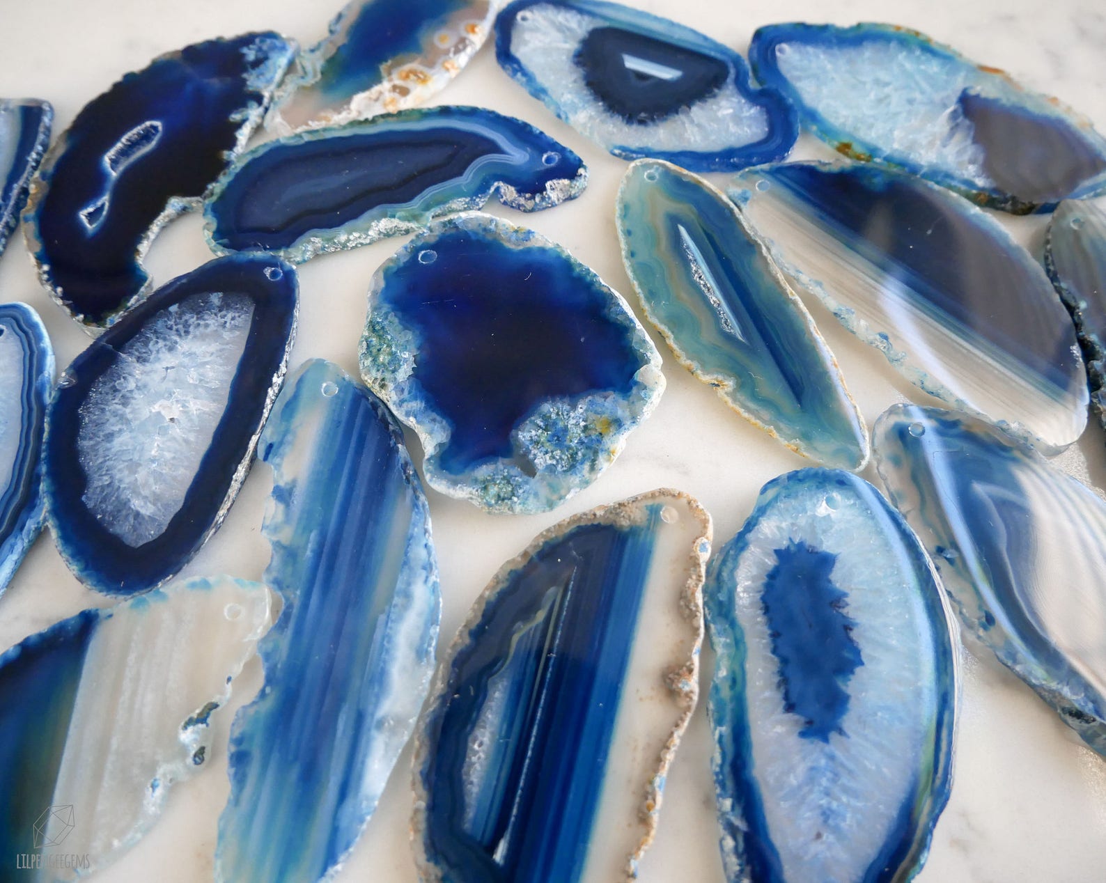 BLUE Agate Slice Stones. DRILLED Raw Agate Slices. Royal Blue - Etsy