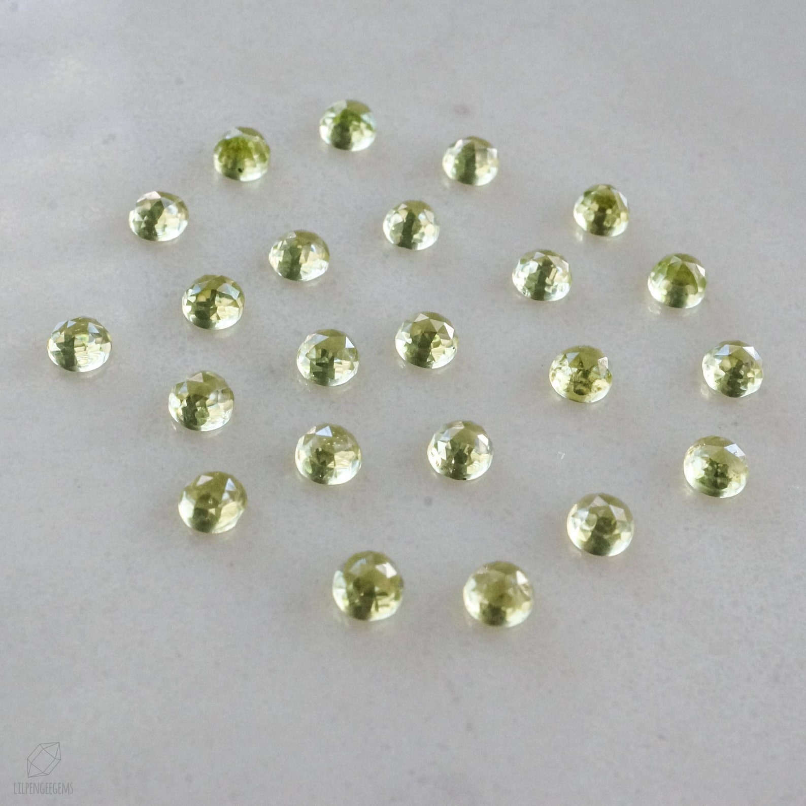 3mm Peridot Rose Cut Cabochon. Green Gemstone Peridont | Etsy