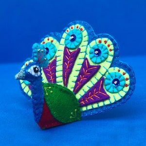 Peacock ~ a PDF Pattern for a Hand Embroidered Felt Plush Ornament ...