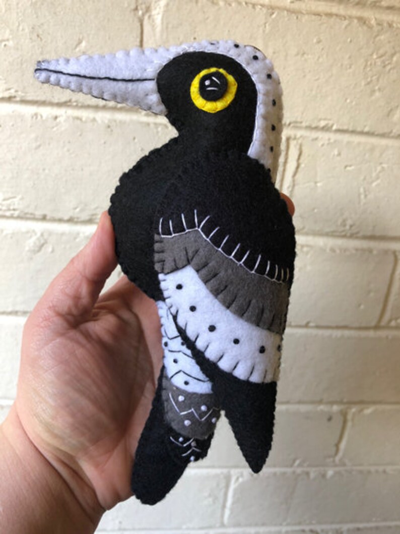 MAGPIE ~ a PDF Pattern for a Hand Embroidered Felt Plush Ornament ...