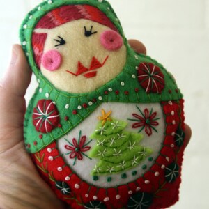 Babushka ~ a PDF Pattern for a Hand Embroidered Felt Matryoshka Doll ...