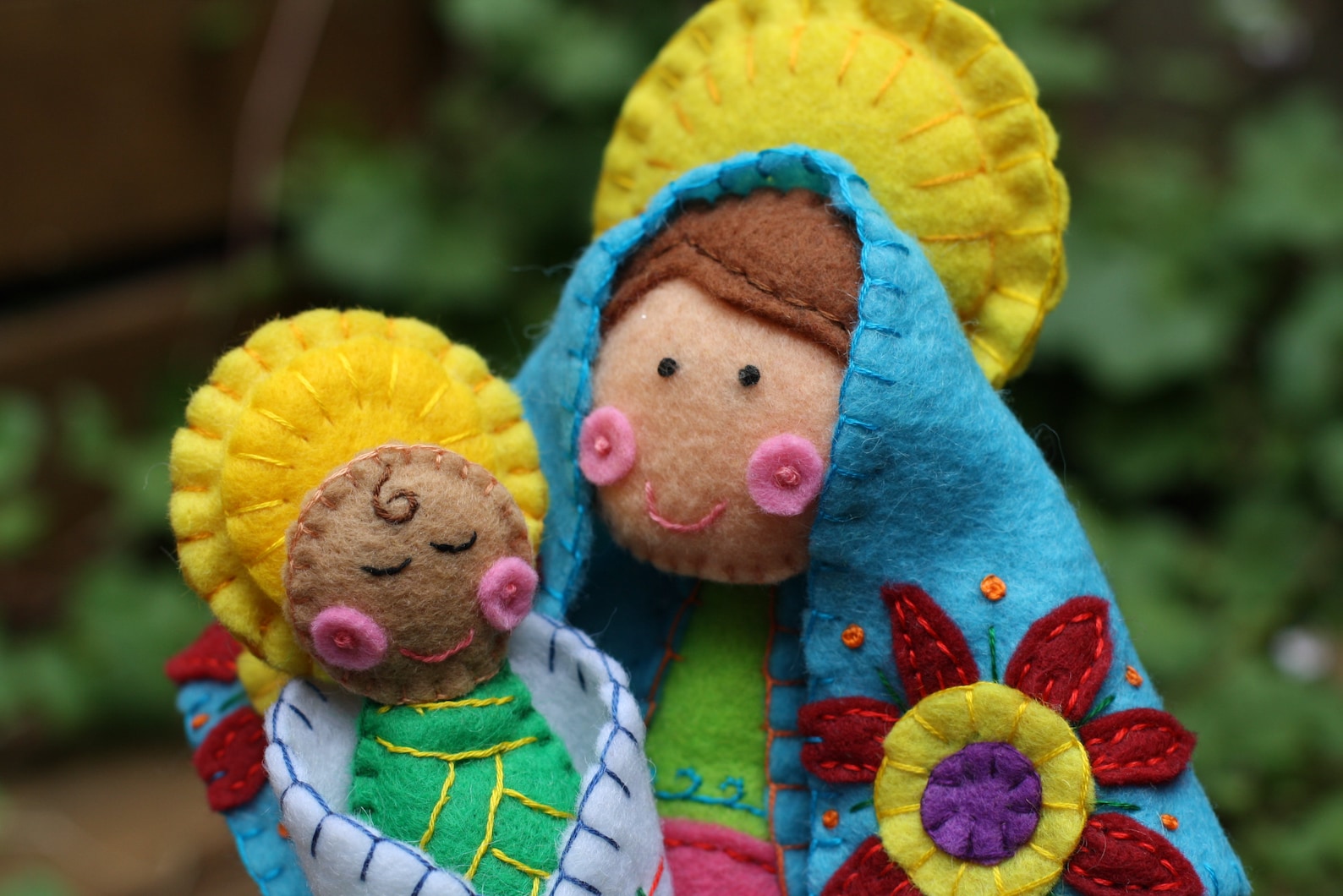 Mary & Baby Jesus PDF Nativity Pattern Hand Embroidery | Etsy