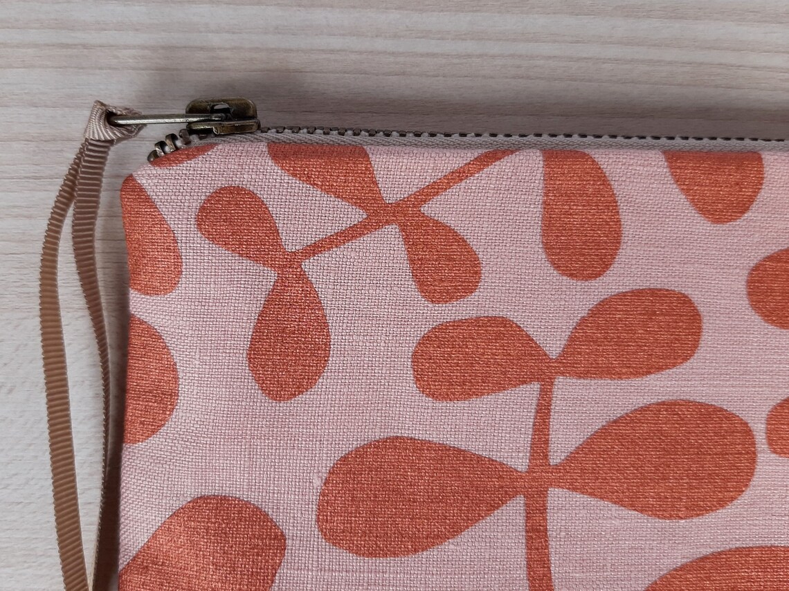 Jungle Metallic Copper on Pale Pink Linen Flat Zip Pouch - Etsy