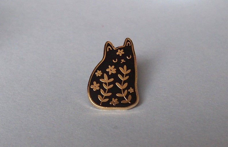 Floral cat enamel pin badge | Etsy