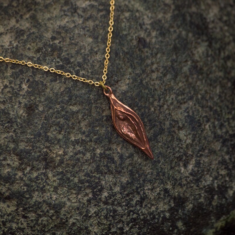 Yoni Pendant - Etsy