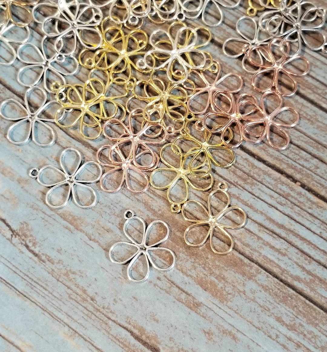 10 Cute Simple Flower Charms Boho Hippie Flower Charms Colorful Flower ...