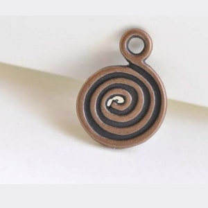 10 Spiritual LABYRINTH SPIRAL Swirl Charms Copper Tone Calm Meditating ...