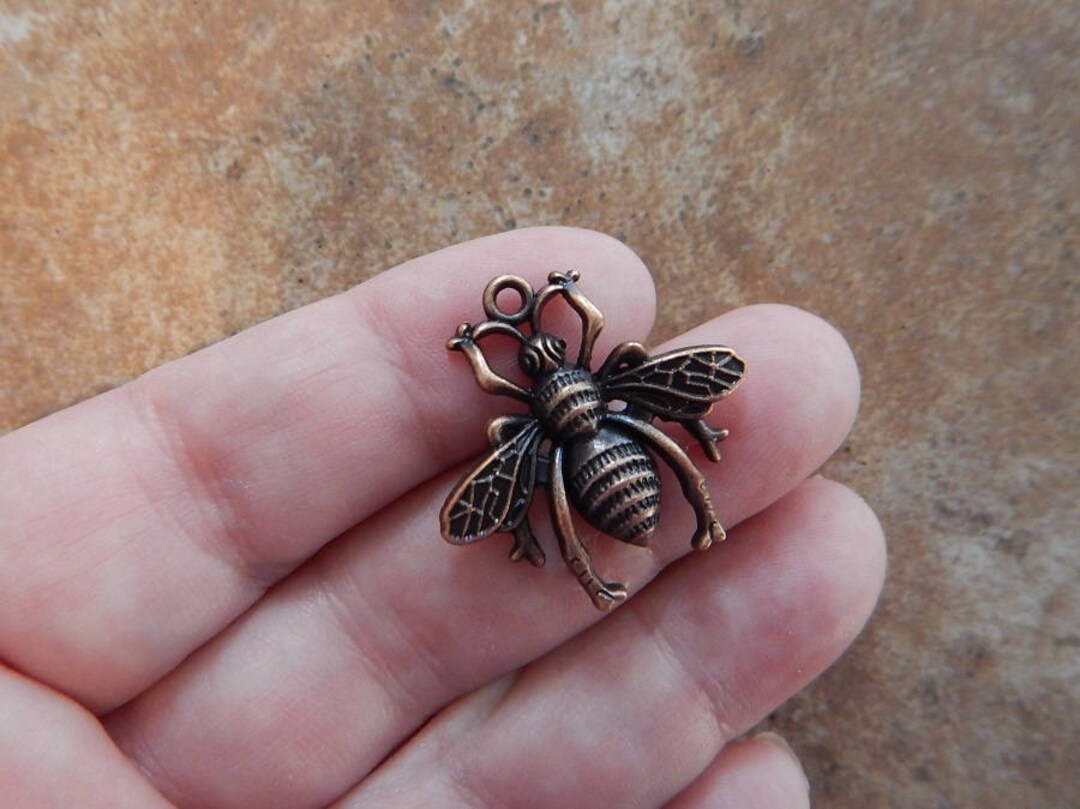 Beautiful Copper Bee Pendants Large Honey Bee Charms Ornately Detailed ...
