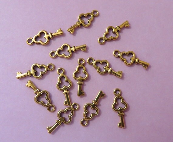 Tiny GOLDEN KEY CHARMS Antique Gold Tone Mini Keys Craft - Etsy