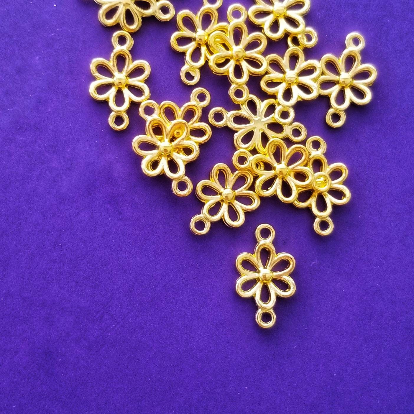 12 Tiny Flower Connectors Darling Gold Bronze Silver Flower - Etsy