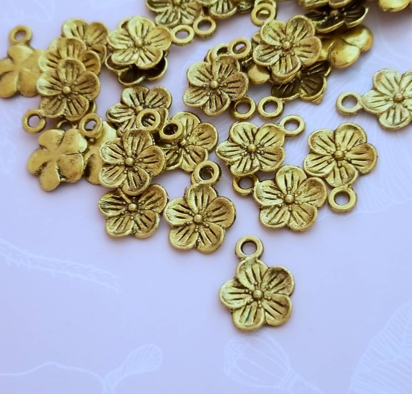 12 Small Antique Gold Flower Blossom Charms Sweet Little | Etsy