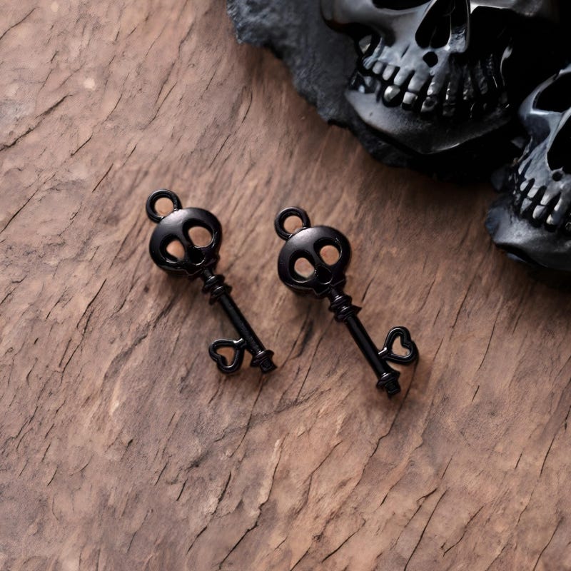 Fantasy Skeleton Key - Etsy