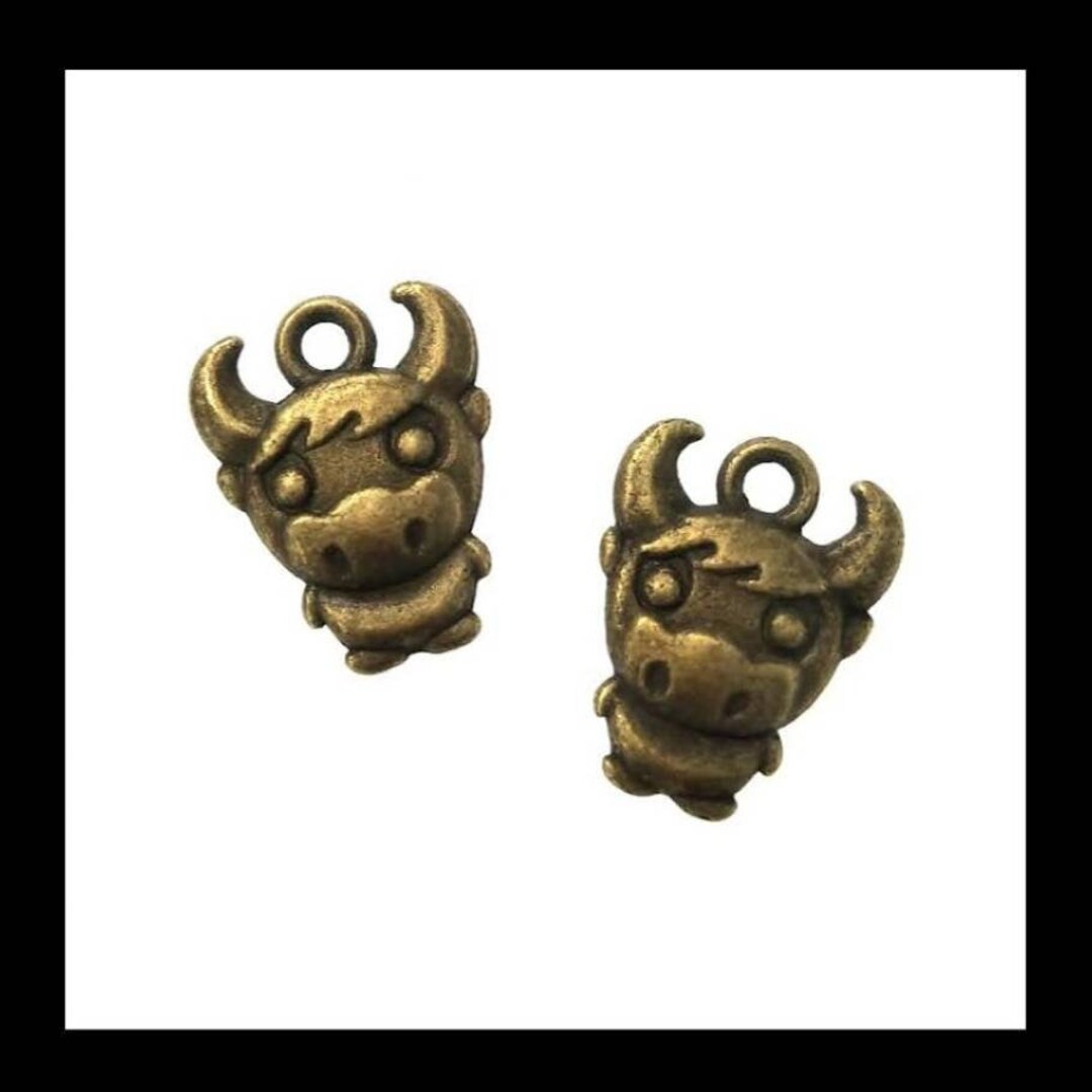 Bronze Bull Charms Feisty Determined Adorable Animal Cow Cattle Jewelry ...