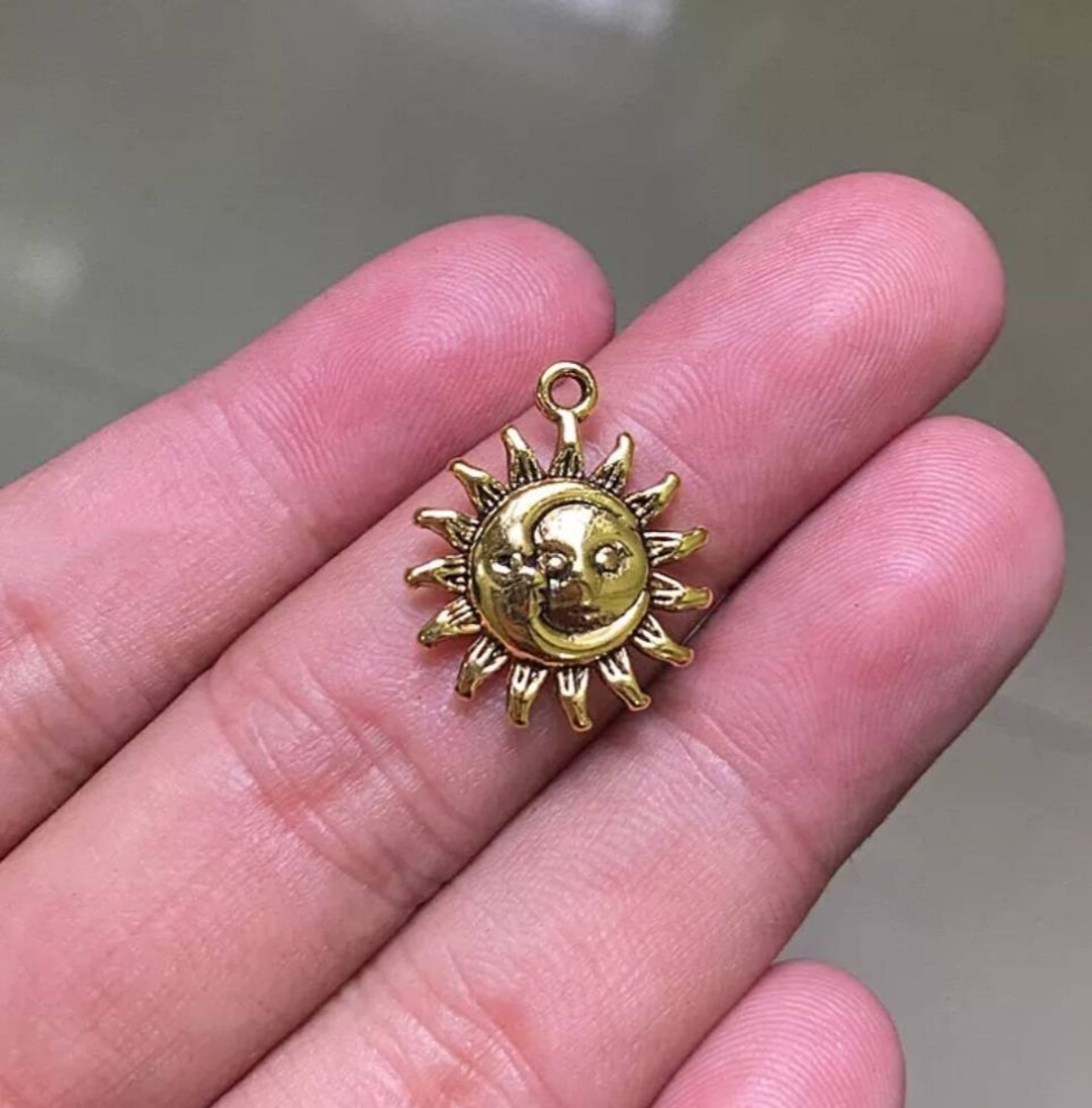 6 Antique Gold Sun and Moon Charms With Faces Superior Quality Antique ...