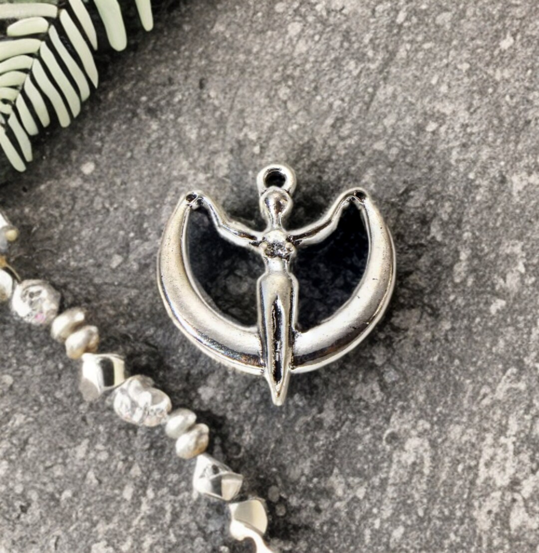 Beautiful Moon Goddess Pendants Drawing Down the Moon Goddess Charms ...