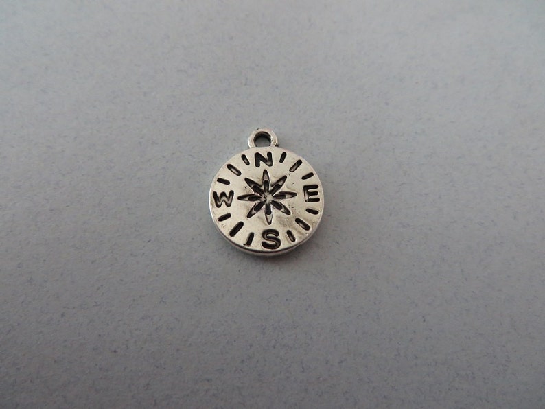 10 Small Compass Charms Rustic Varying Contrast Atq Silver - Etsy