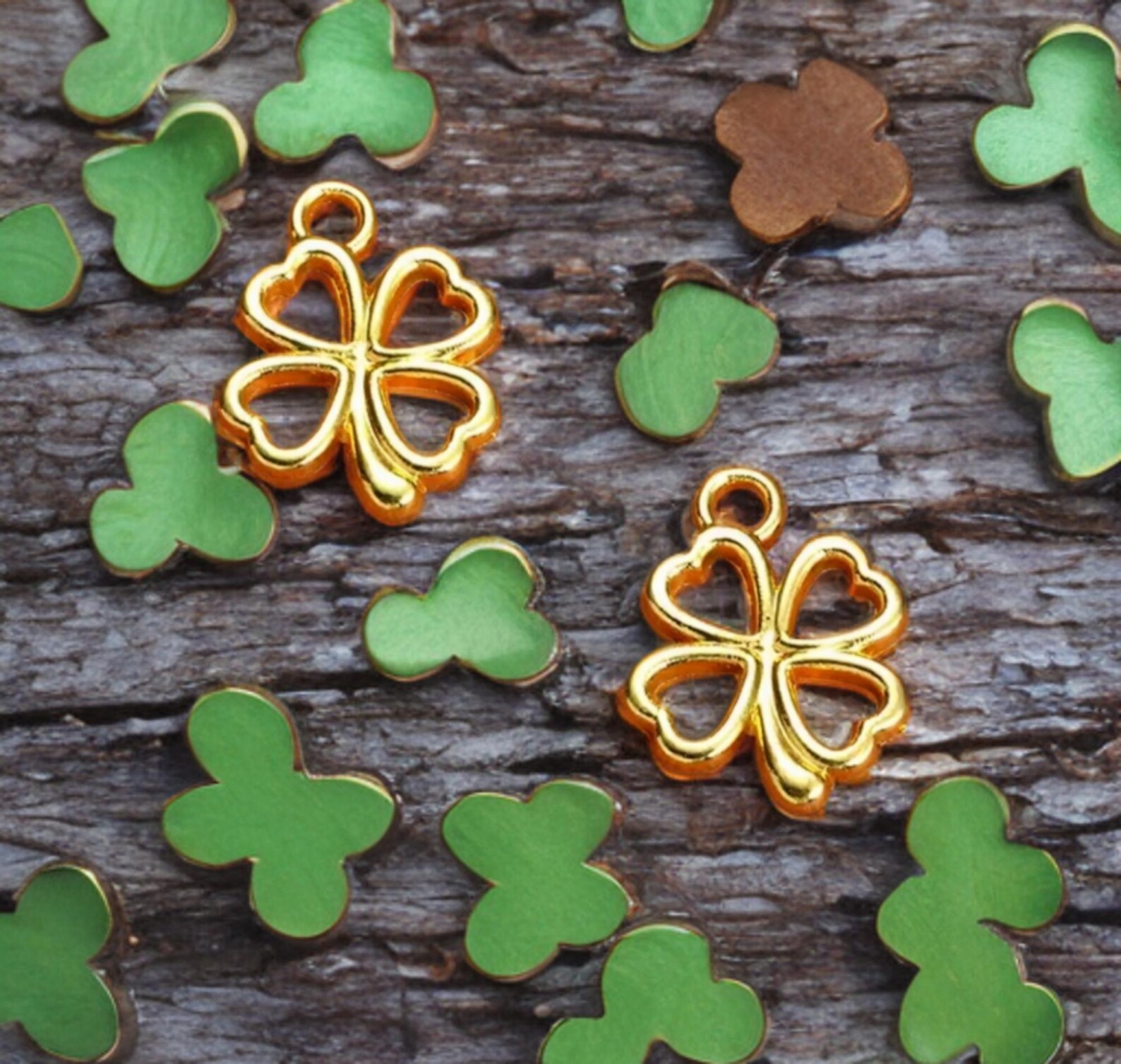 10 Gold Four Leaf Clover Charms St. Patrick's Day Charms Gold Good Luck ...