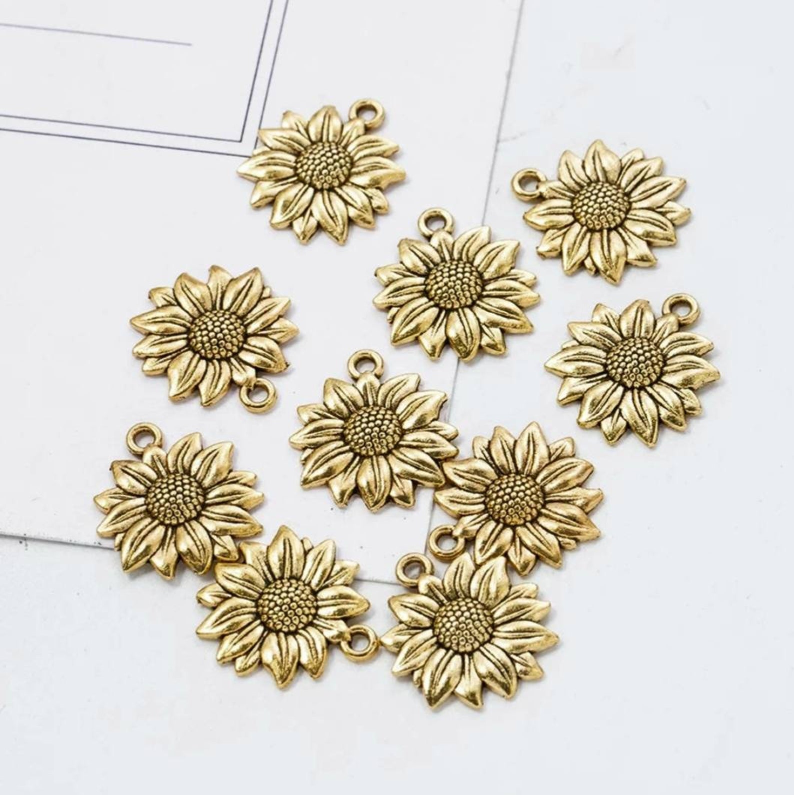 Gorgeous Sunflower Charms Antique Gold Sunflower Pendants - Etsy