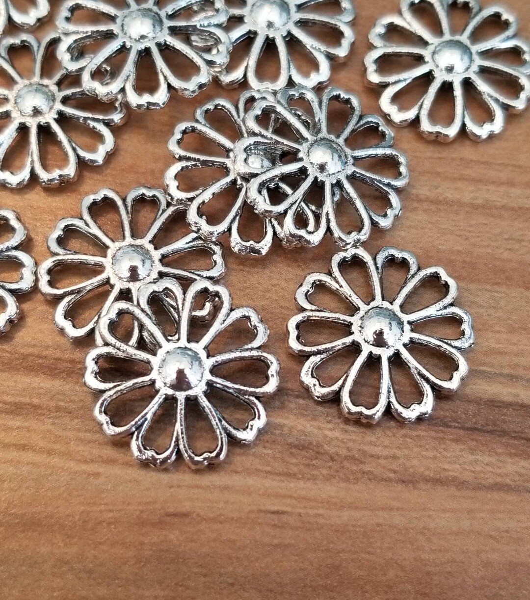 10 Daisy Connectors Darling Open Daisy Charms With No Loop Bracelet ...