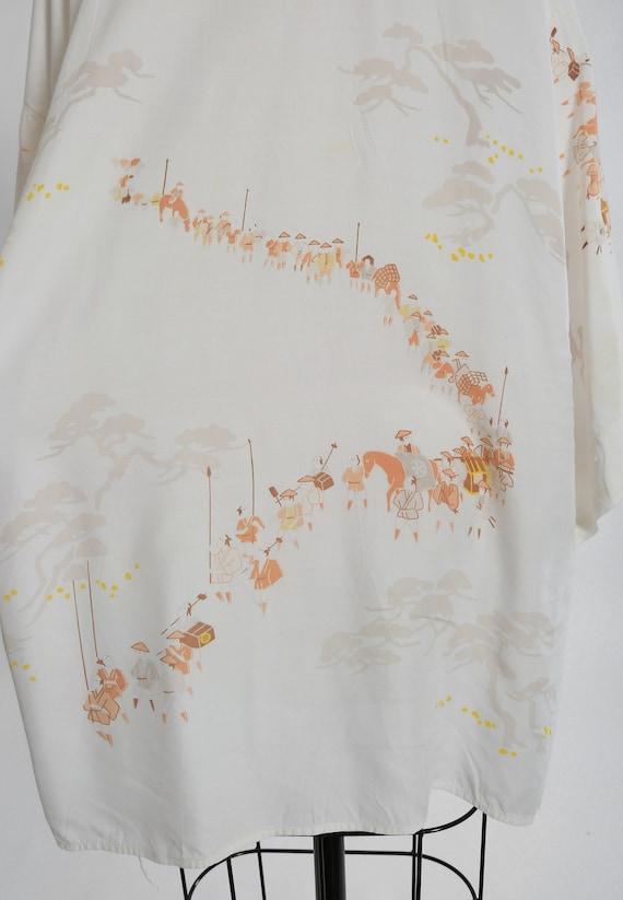 Vintage Chinese white Daimyo Ranks print rayon kimono… - Gem